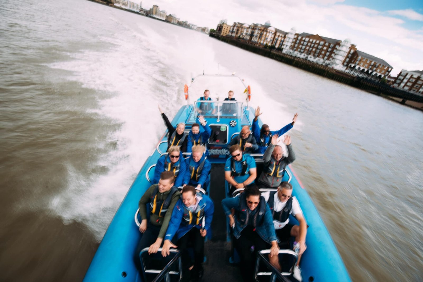 Thamesjet Speedboat - City Experiences - iVisit