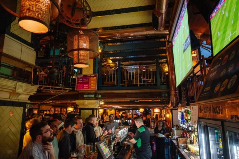 10 Best Rugby Pubs in London - iVisit